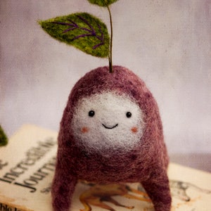 Needle Felted Vegetables Felted Beet & Carrot Figurines Cute Smiling ...