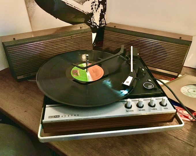 Vintage ITT KB Record Player, Portable With Detachable Speakers 1970/71 ...