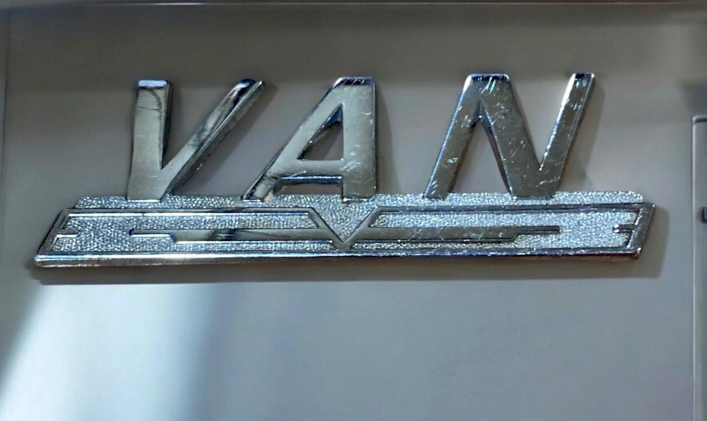 Vintage Chrome "van" Emblem -badge - Etsy