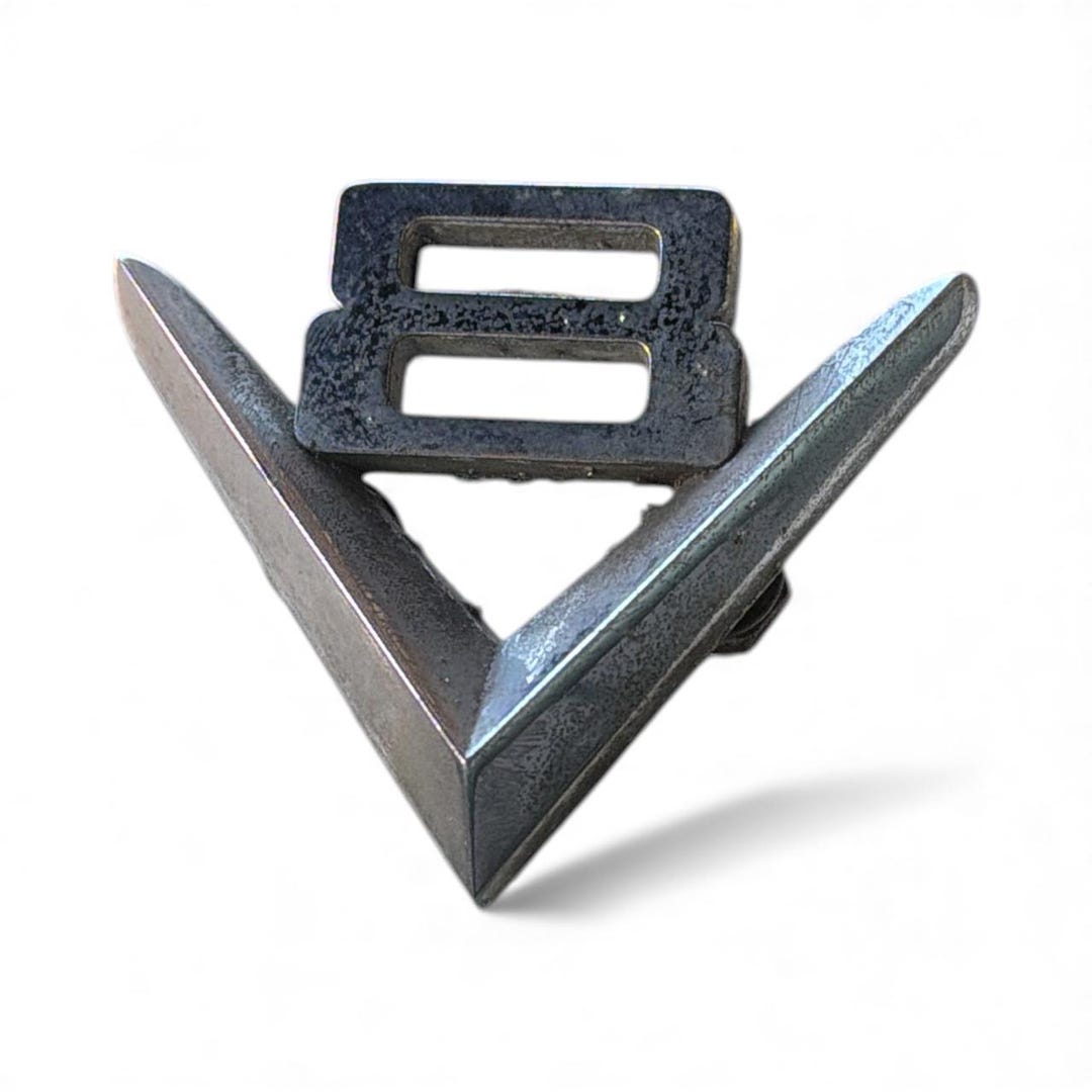 Vintage Auto Emblem 1950s Ford V8 Well Worn Emblem Badge Diecast Metal ...