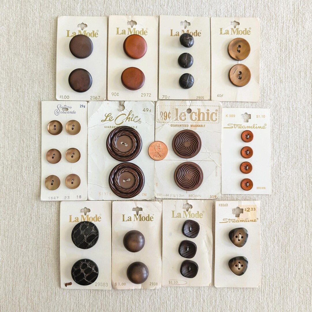 Carded Vintage BROWN Sewing Buttons Mixed Lot Round Plastic Triangle ...
