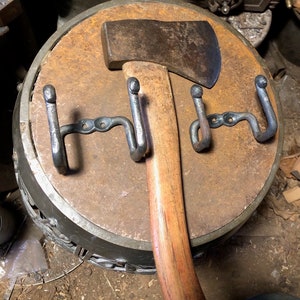Axe Mount Hatchet Hanger Bracket Sword Dangler Axe Rack Display Hand ...