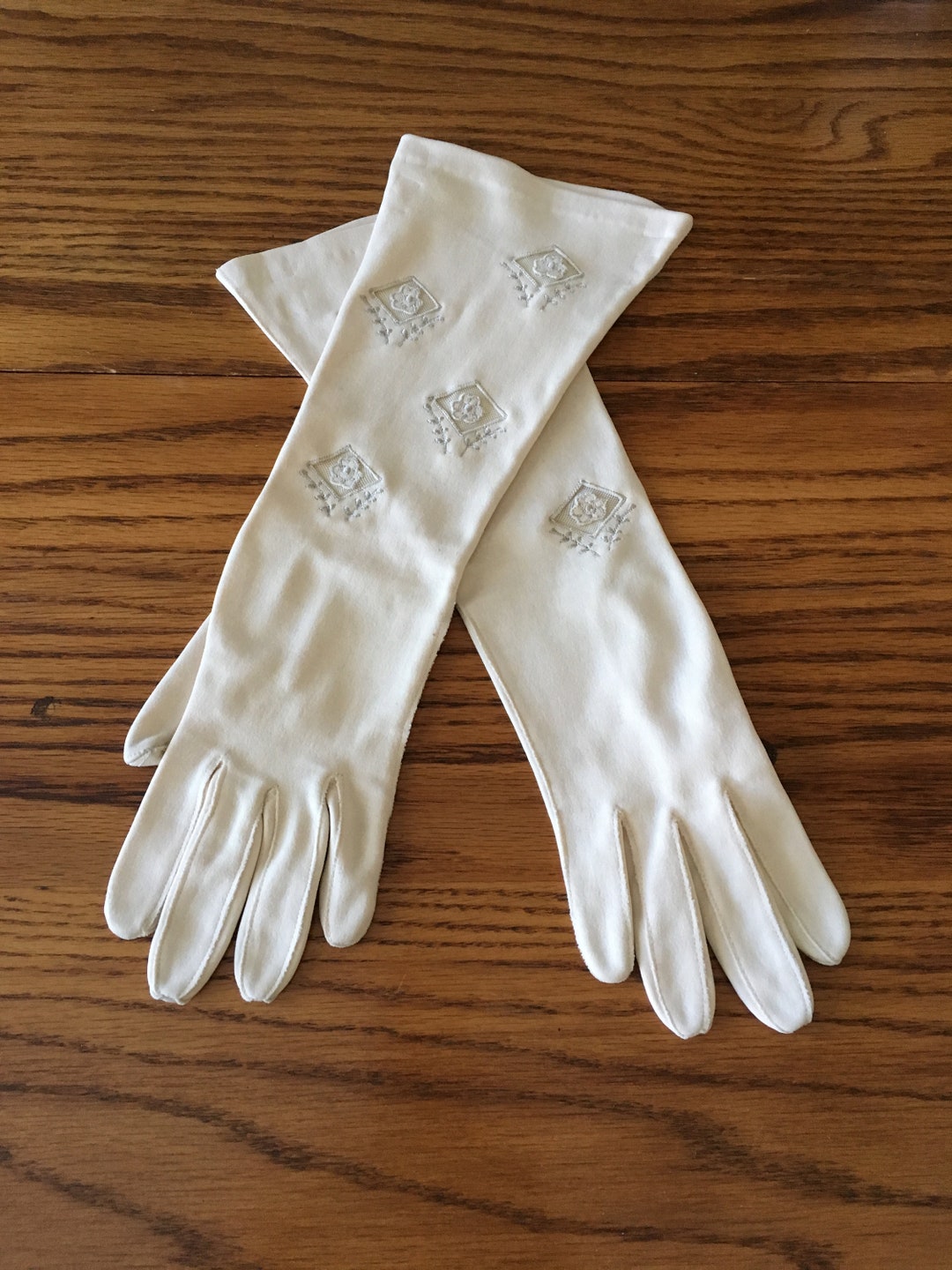 Vintage Unique Ivory Cotton Long Embroidered DRESS GLOVES Mesh Inserts ...