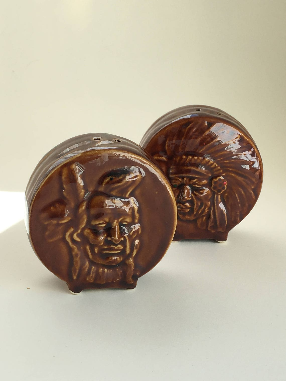 Vintage Indian Chief Headress Drums Salt & Pepper Shakers, Vintage ...