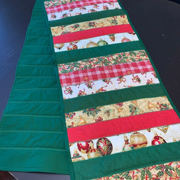 Quilted Christmas Table Runner (You'll Love) - Etsy