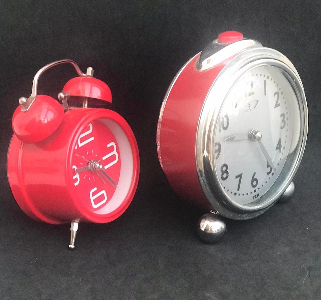 Vintage Red Alarm Clock Set: German Retro Home Decor - Etsy