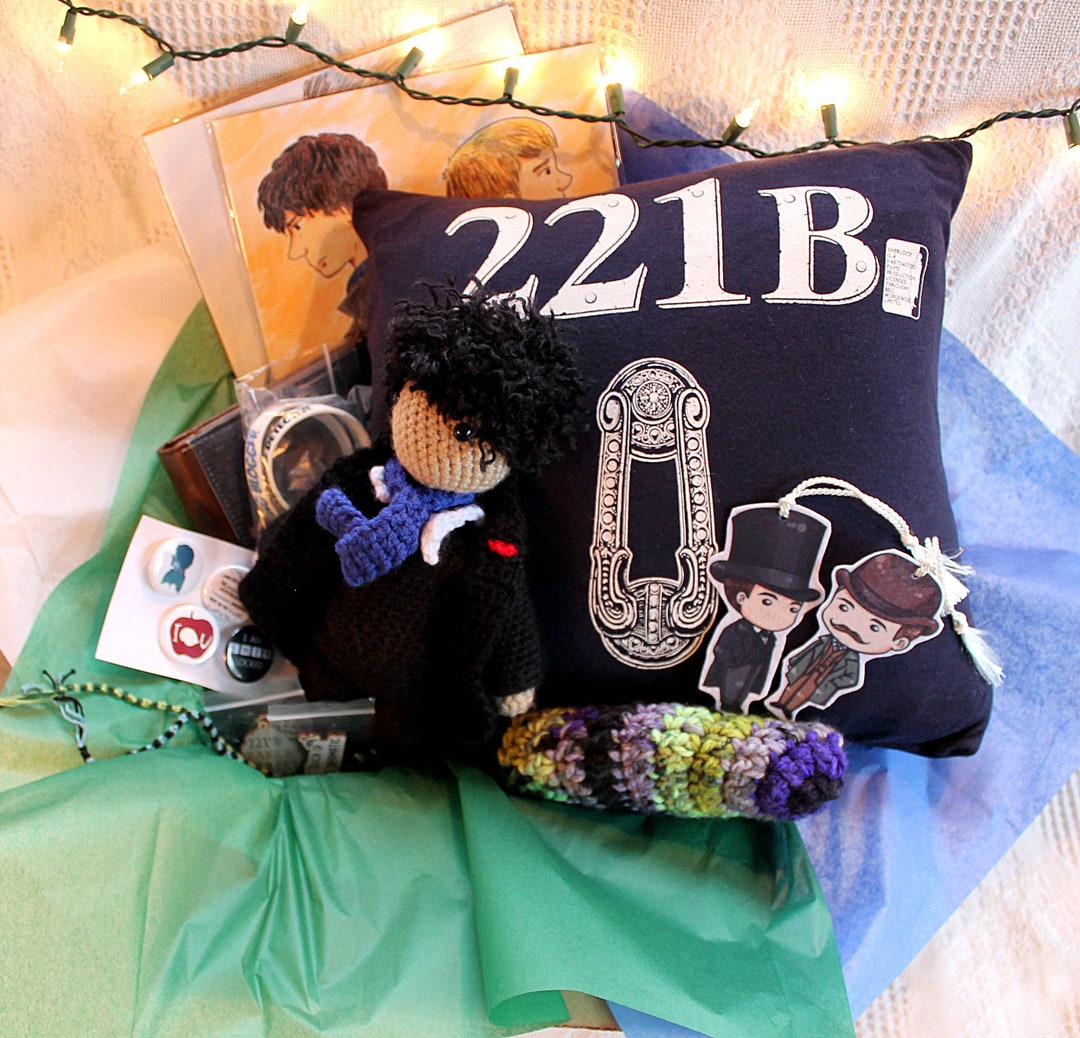Sherlock Holmes Gift Box, Detective Gift Set, Sherlock Themed Gift Box ...