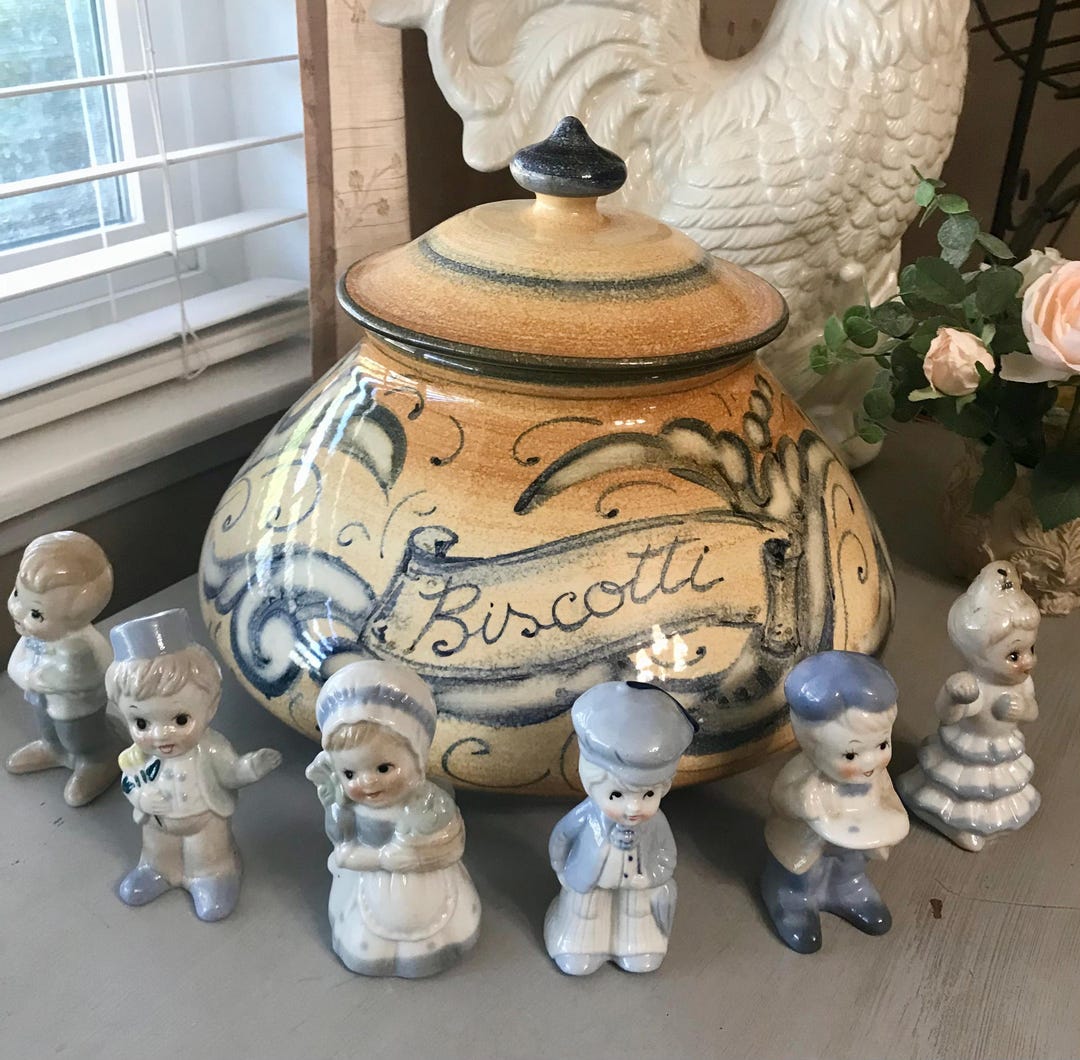 6 Dutch Boy Small Ceramic Figurine. - Etsy