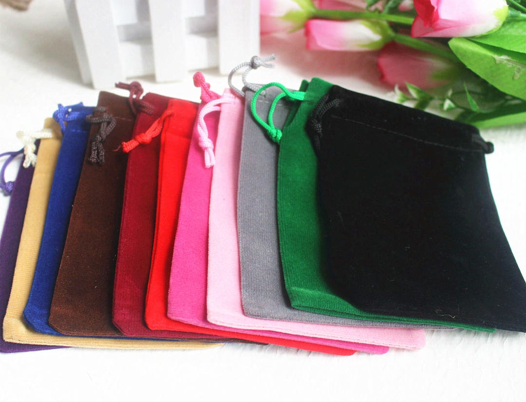 30 Pcs Velvet Drawstring Bags Pouch Wedding Favor Gift Packaging Bag ...
