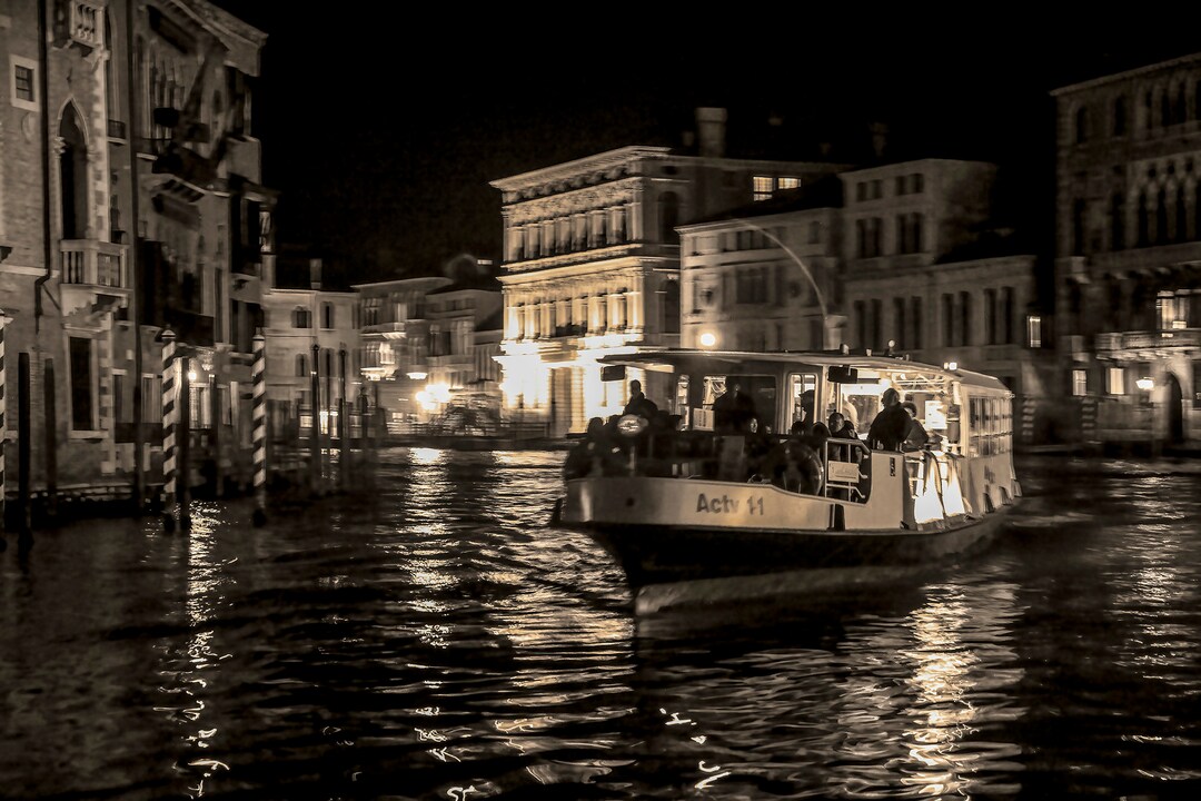 Venice Pirate Ship Canal Boat Ghostly Nighttime Ship Water Taxi Photo ...
