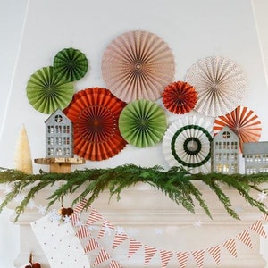 Christmas Decor Paper Fan Display - Etsy