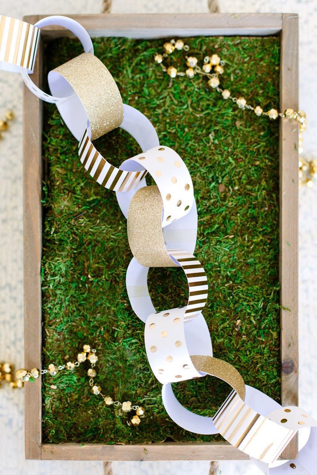 Gold Paper Chain Kit for Handmade Christmas Decorations - Craft ...