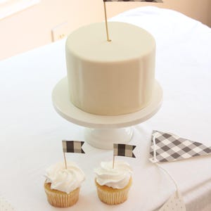 Black and White Cake Topper - Etsy