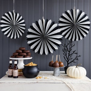 Lacy Bats Halloween Dessert Plates - Etsy