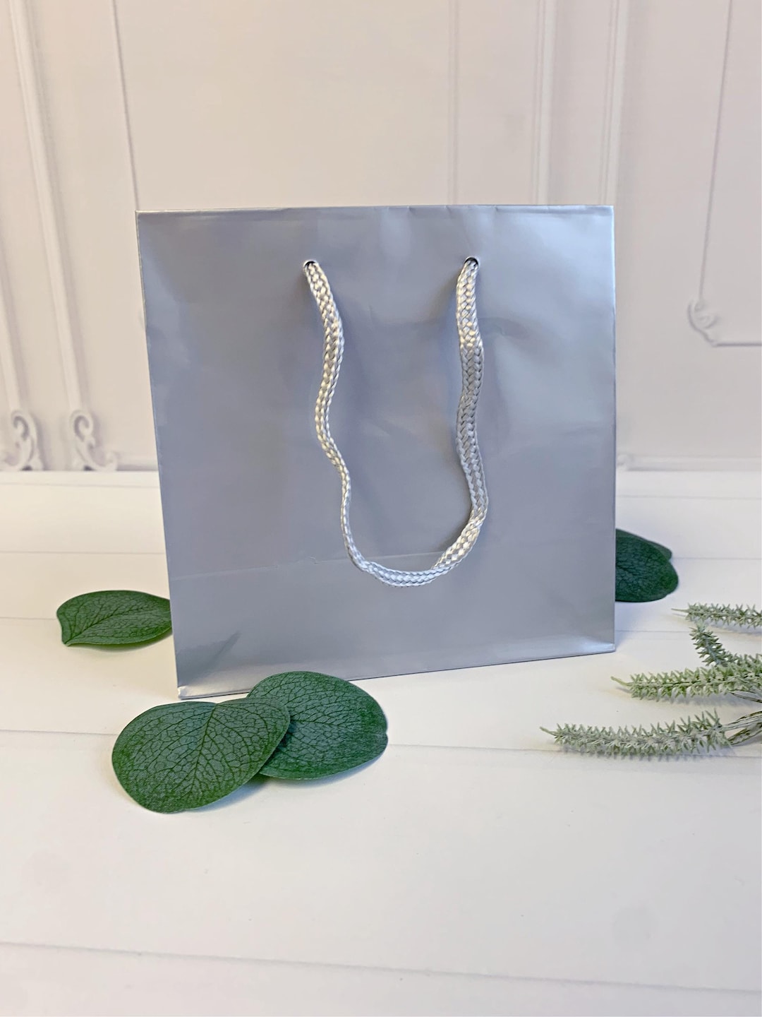 Silver Gloss Gift Bags With Handles: Holiday Party Favors (set of 10 ...
