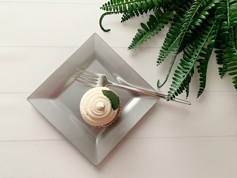 Silver Dessert Plates Plastic - Etsy