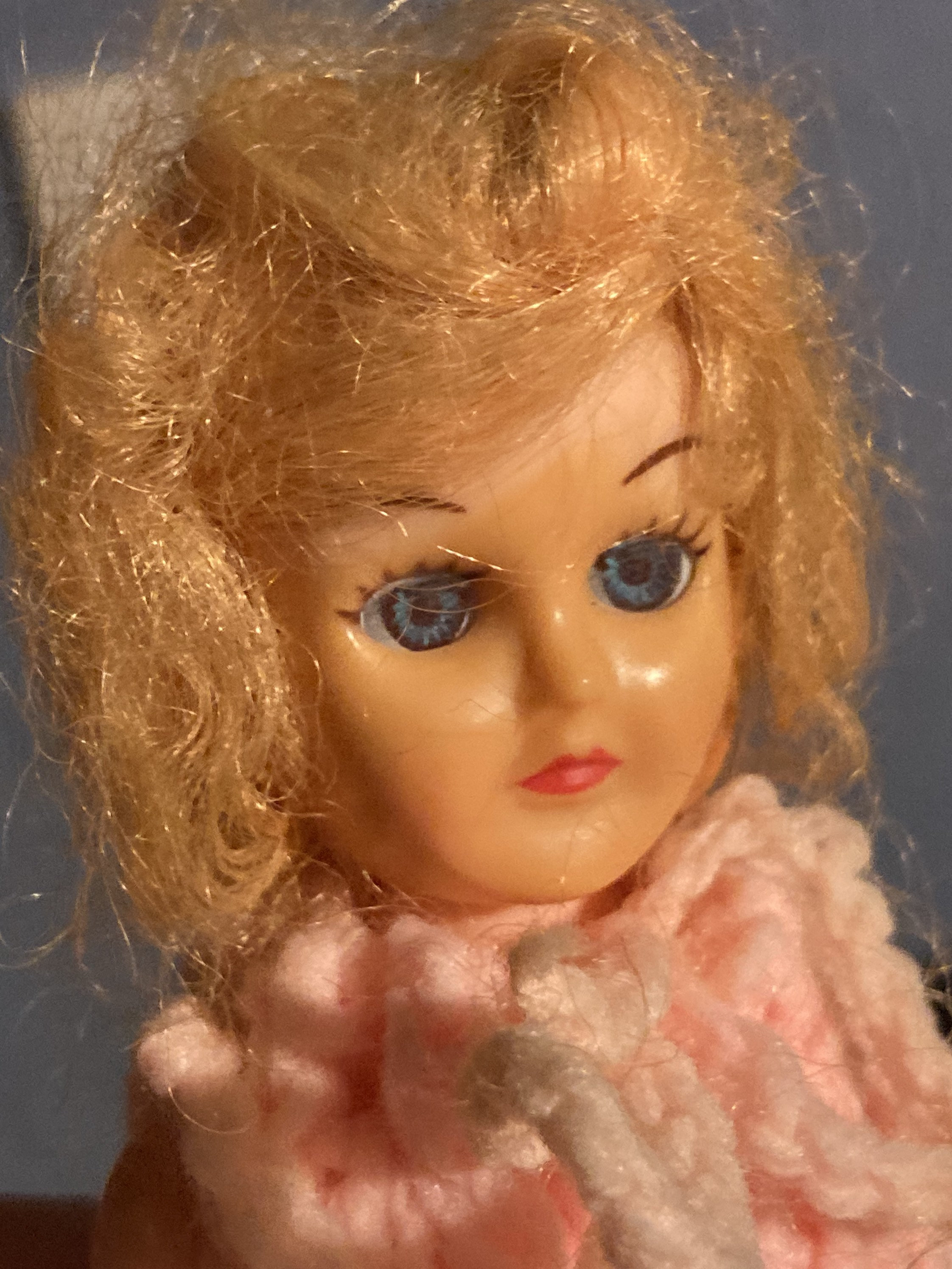 Art & Collectibles ? hard plastic doll with sleeping eyes,thineidger ...