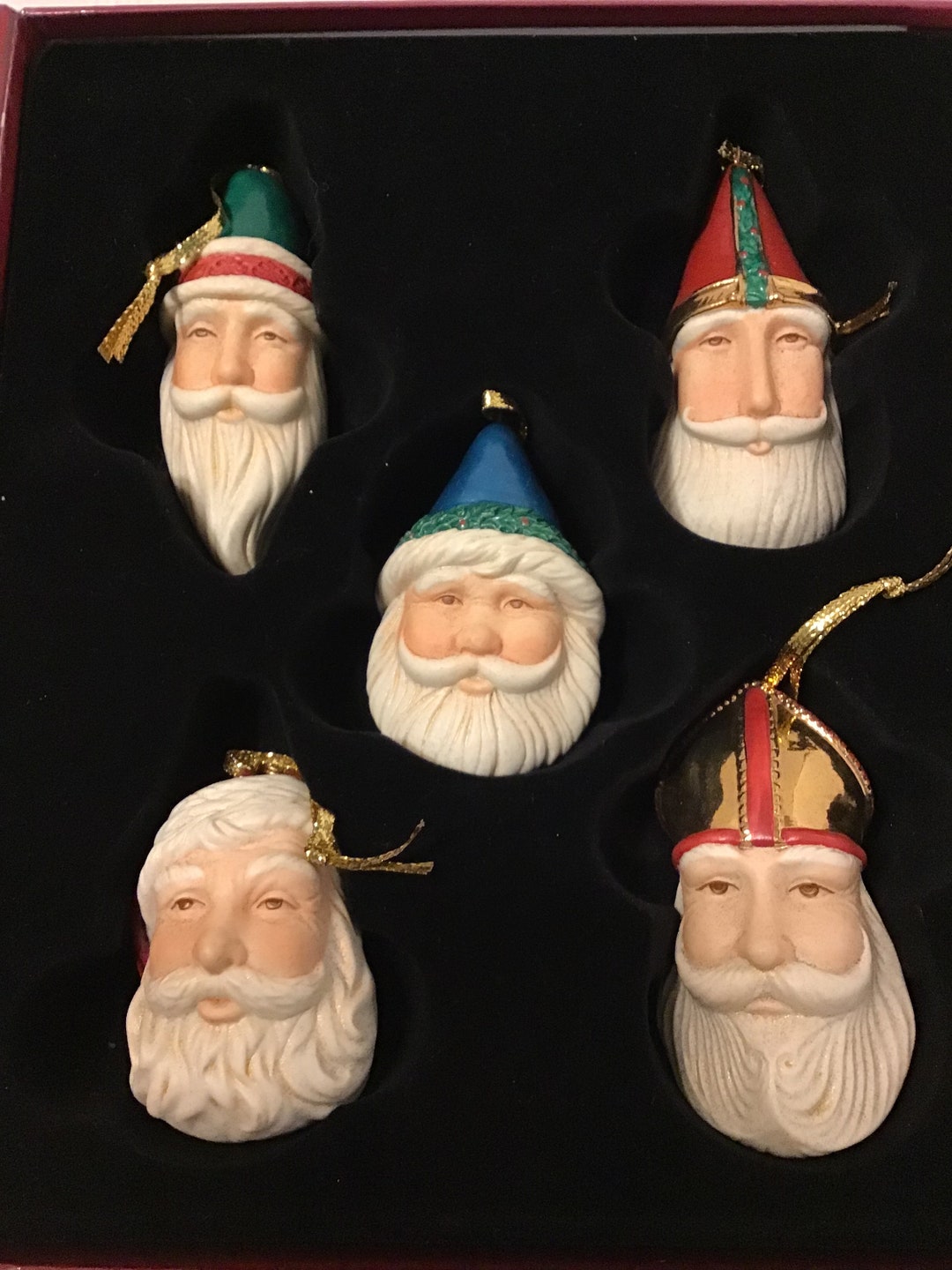 Hallmark Keepsake Ornament Collector's Club 2001 "the Legend of Santa ...