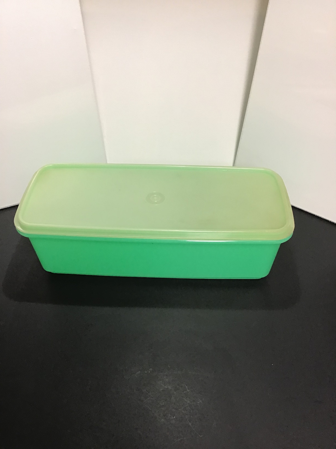 Vintage Tupperware Veggie Crisper, Green Bottom 782-2 and Clear Lid 784 ...