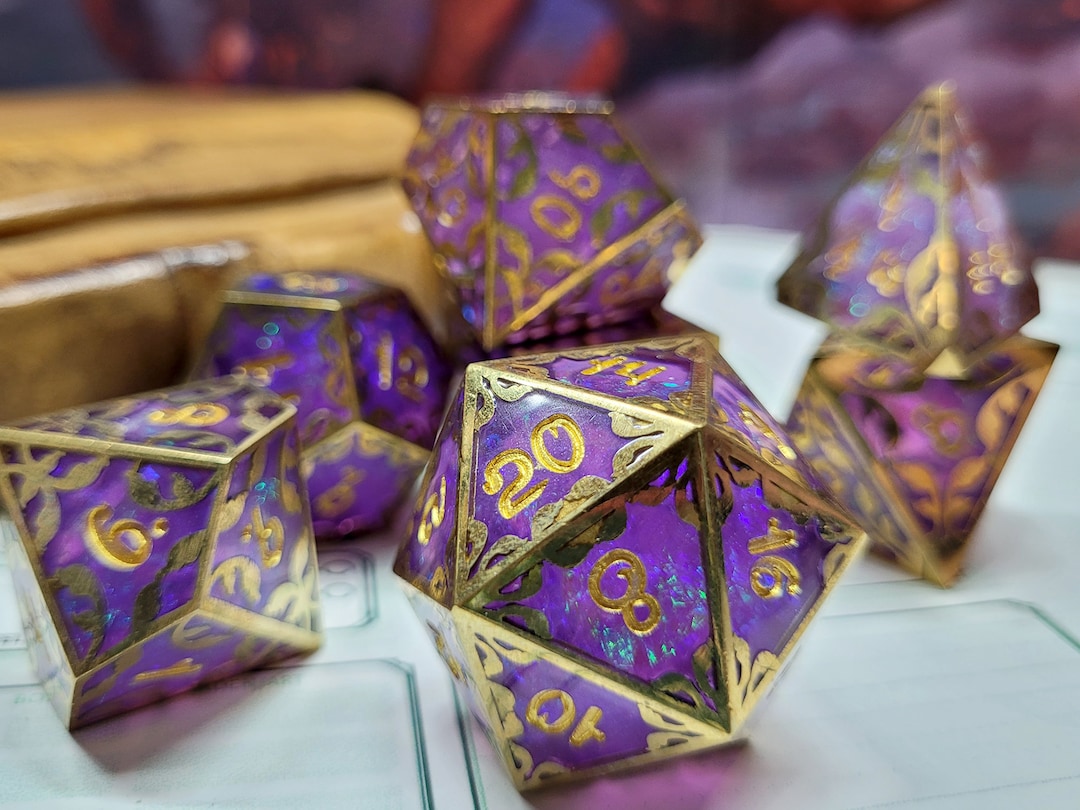 It's Magic Dice Set With Glitter Made of Resin and Metal for Dungeons ...