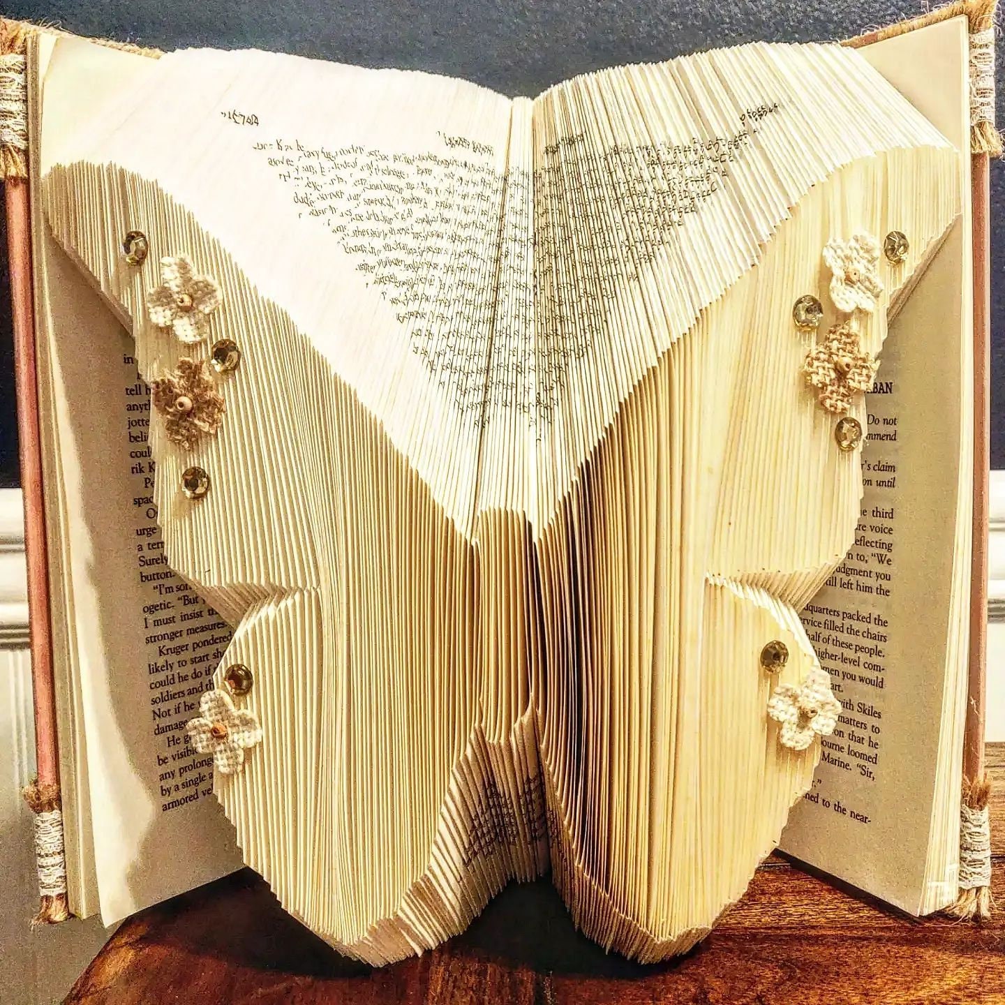 Butterfly Bookagami | Folded Book Decor | Birthday Gift | Book Lover - Etsy