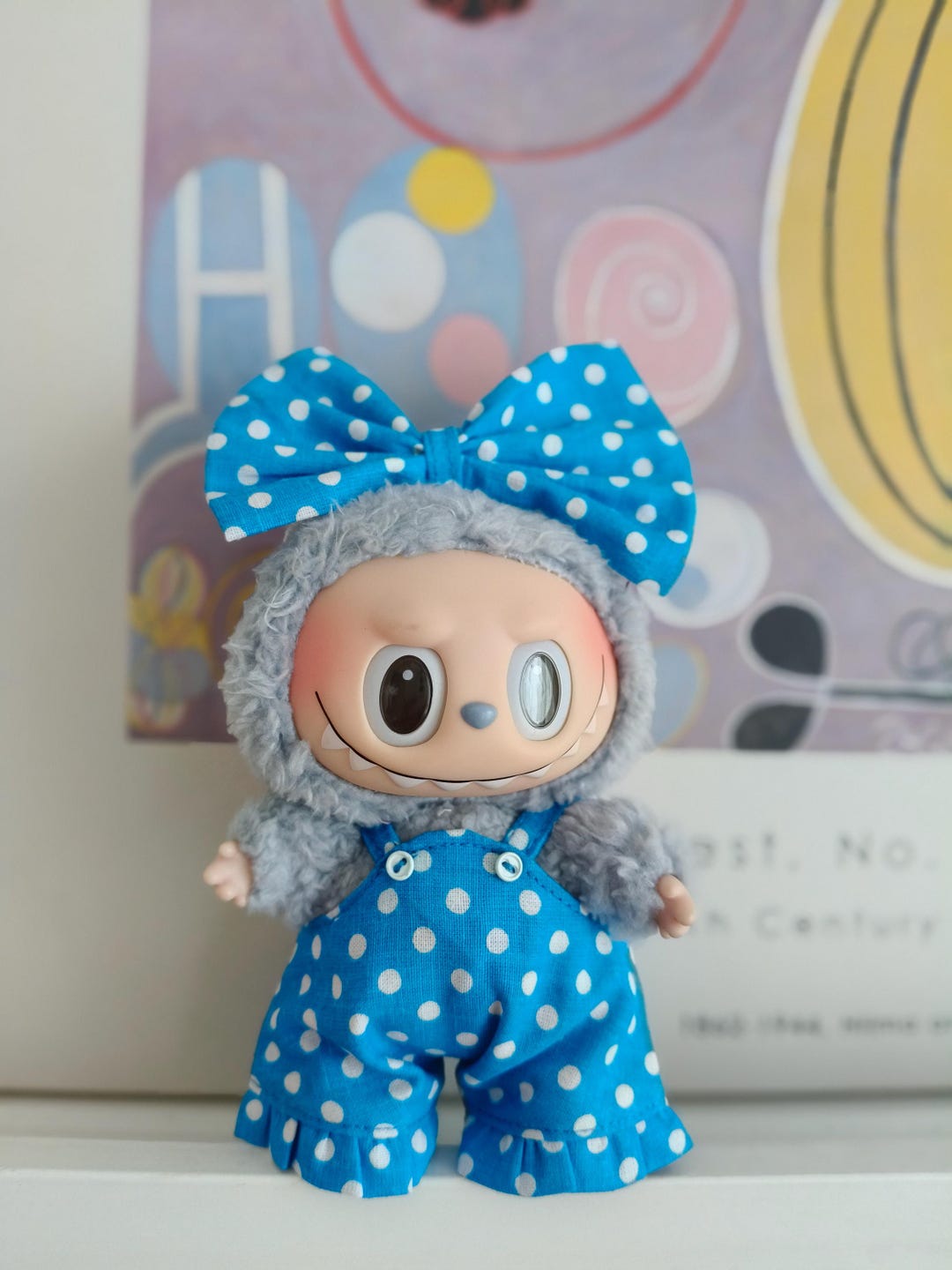 Traje Labubu feito à mão, Macacão azul de bolinhas, Traje Labubu ...