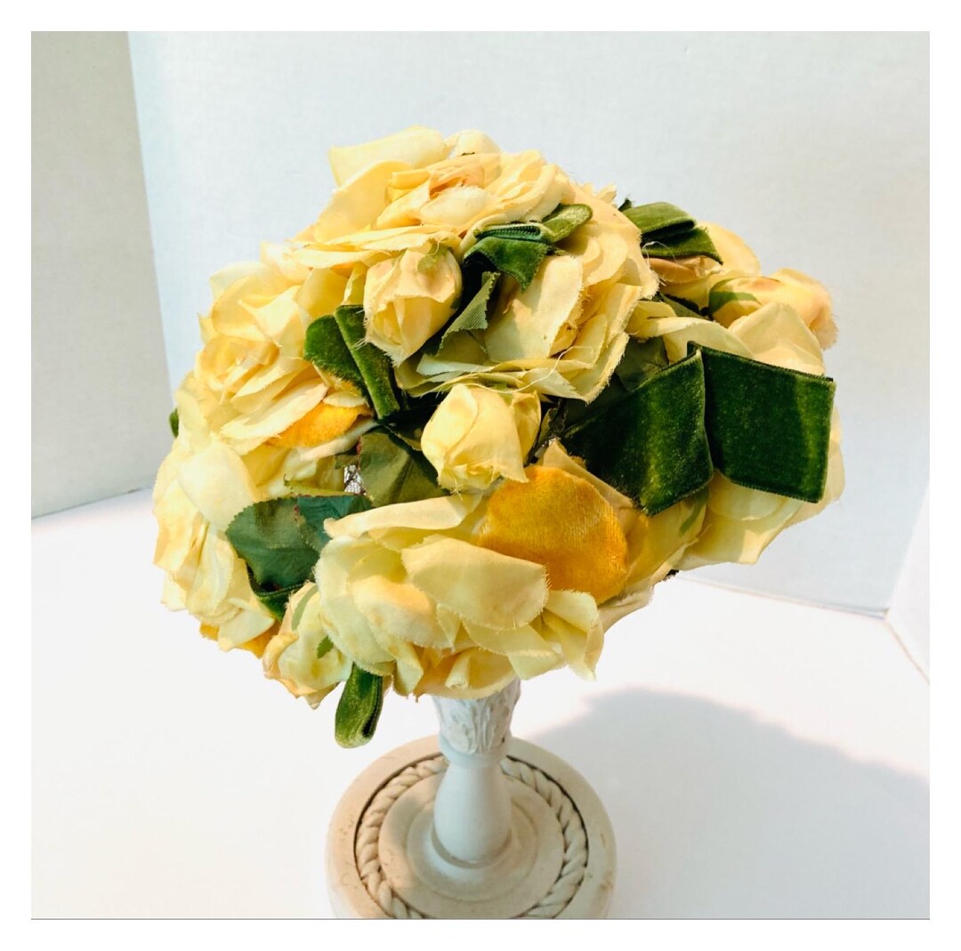 Vintage 1950s Floral Pill Box Hat Yellow Flowers Yellow Roses, Rose ...