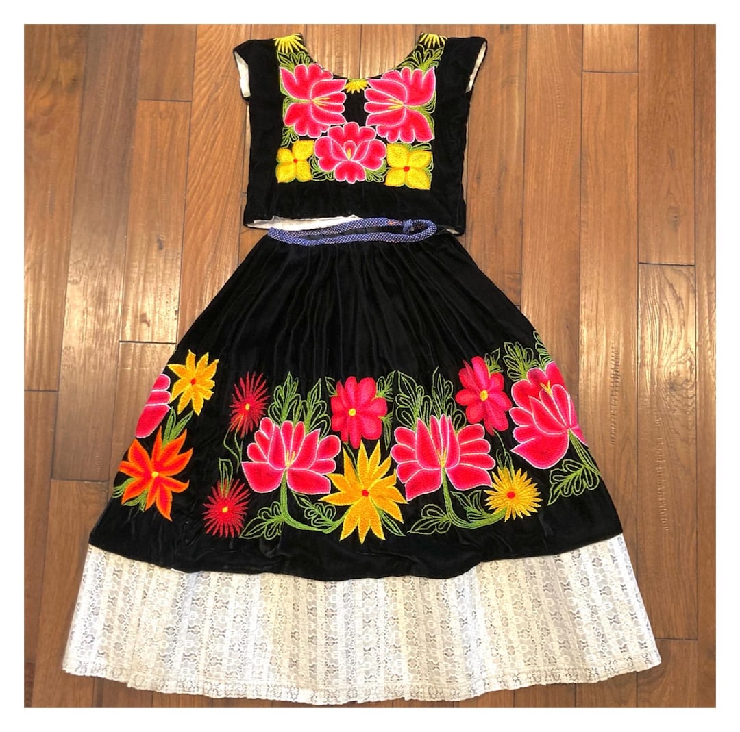 Mexican Traditional Dress Tehuana Huipil 2 Pc Black Velvet With ...