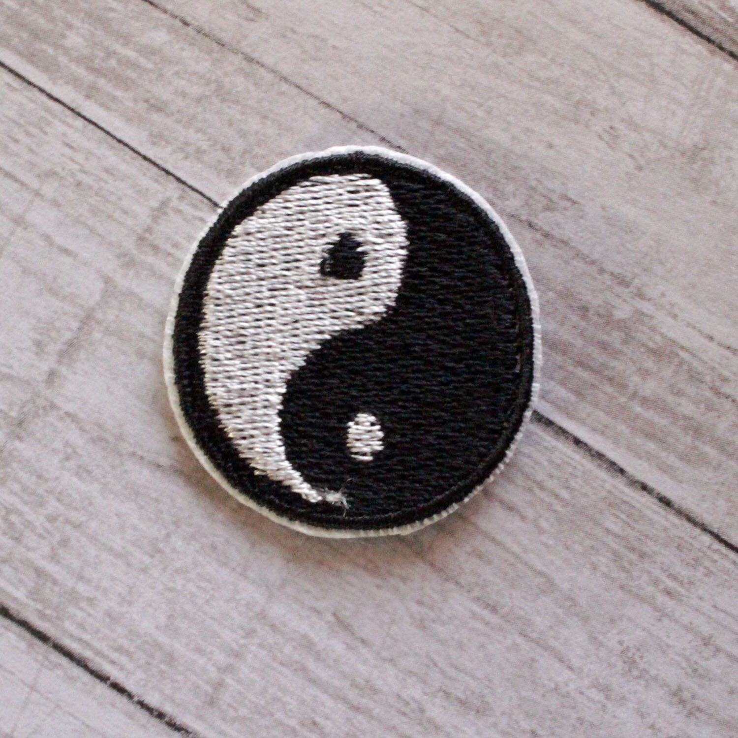 Ying Yang Iron on Patch, Mini Chinese Ying Yang Embroidered Patch - Etsy