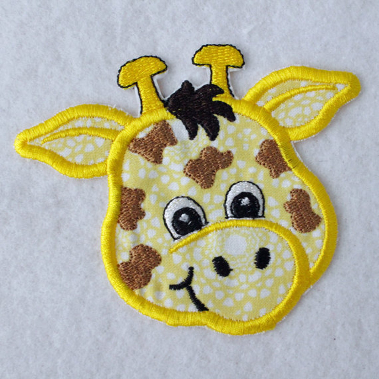 Embroidered Giraffe Head Patch: Iron-on Applique, Jungle Theme - Etsy