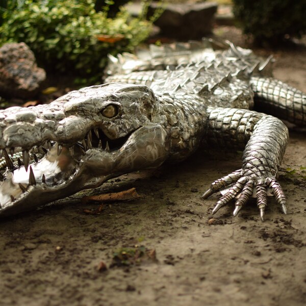 Alligator Statue - Etsy