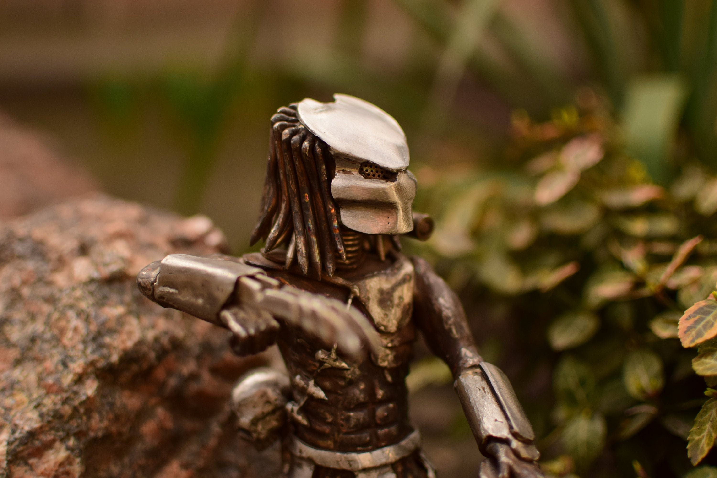 Handgefertigter Steampunk Predator vs Alien Edelstahl Skulptur, Metall ...