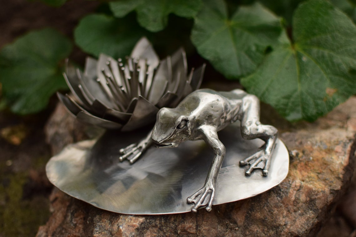 Frog Metal Sculpture With Lily Stainless Steel Model Crazy on - Etsy