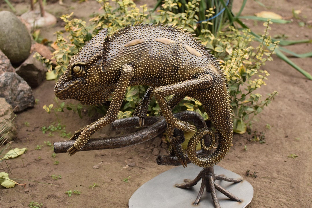 Handmade Copper-covered Stainless Steel Chameleon on the Tree Sculpture ...