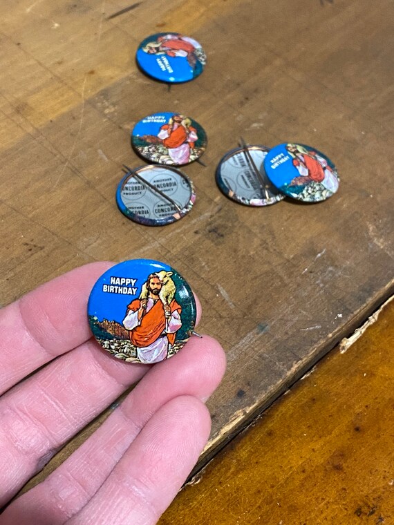 vintage vbs jesus pin - Gem