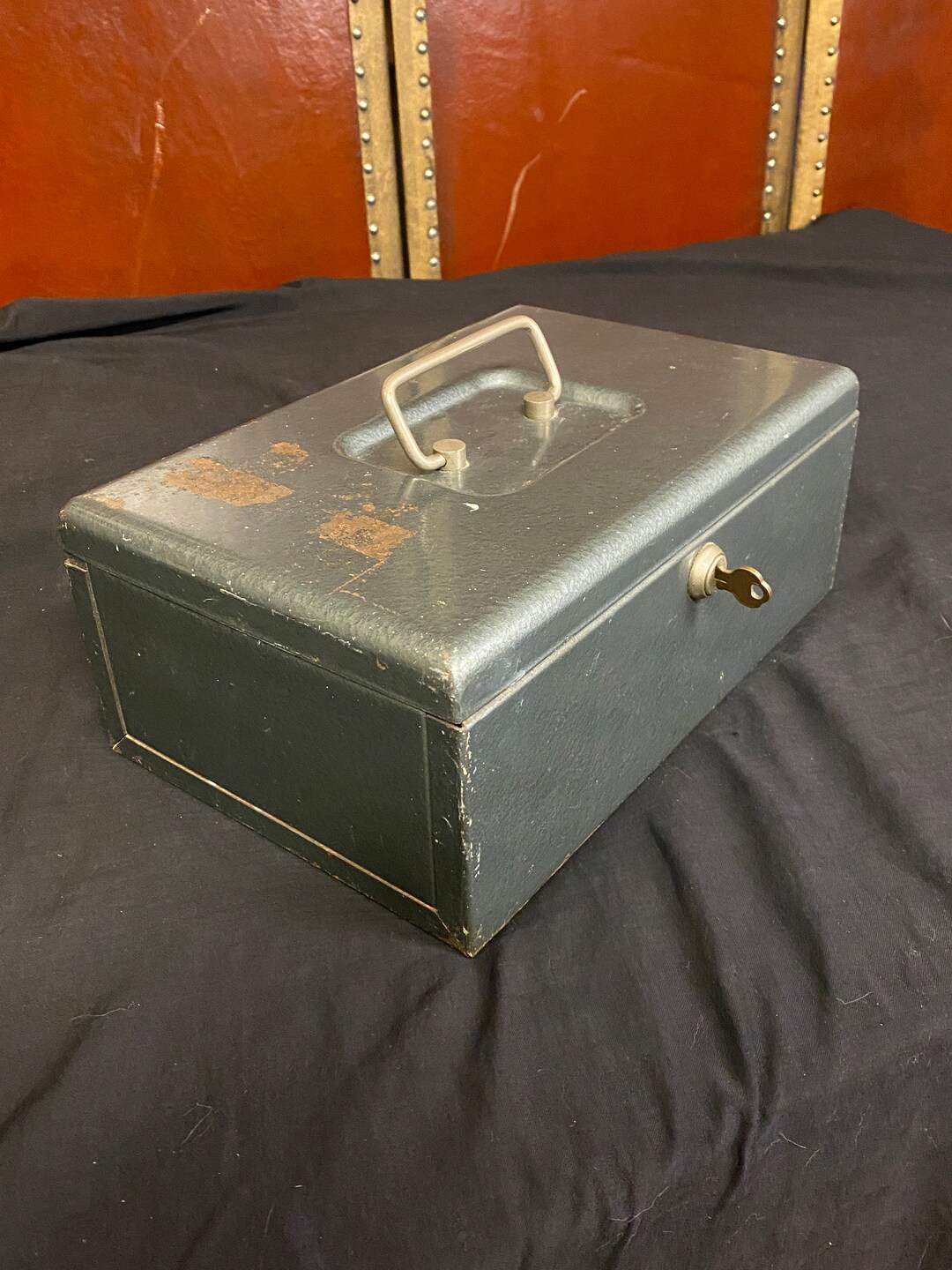 Vintage Industrial Metal Lockbox, Cashbox, Toolbox, Tacklebox | Vtg ...