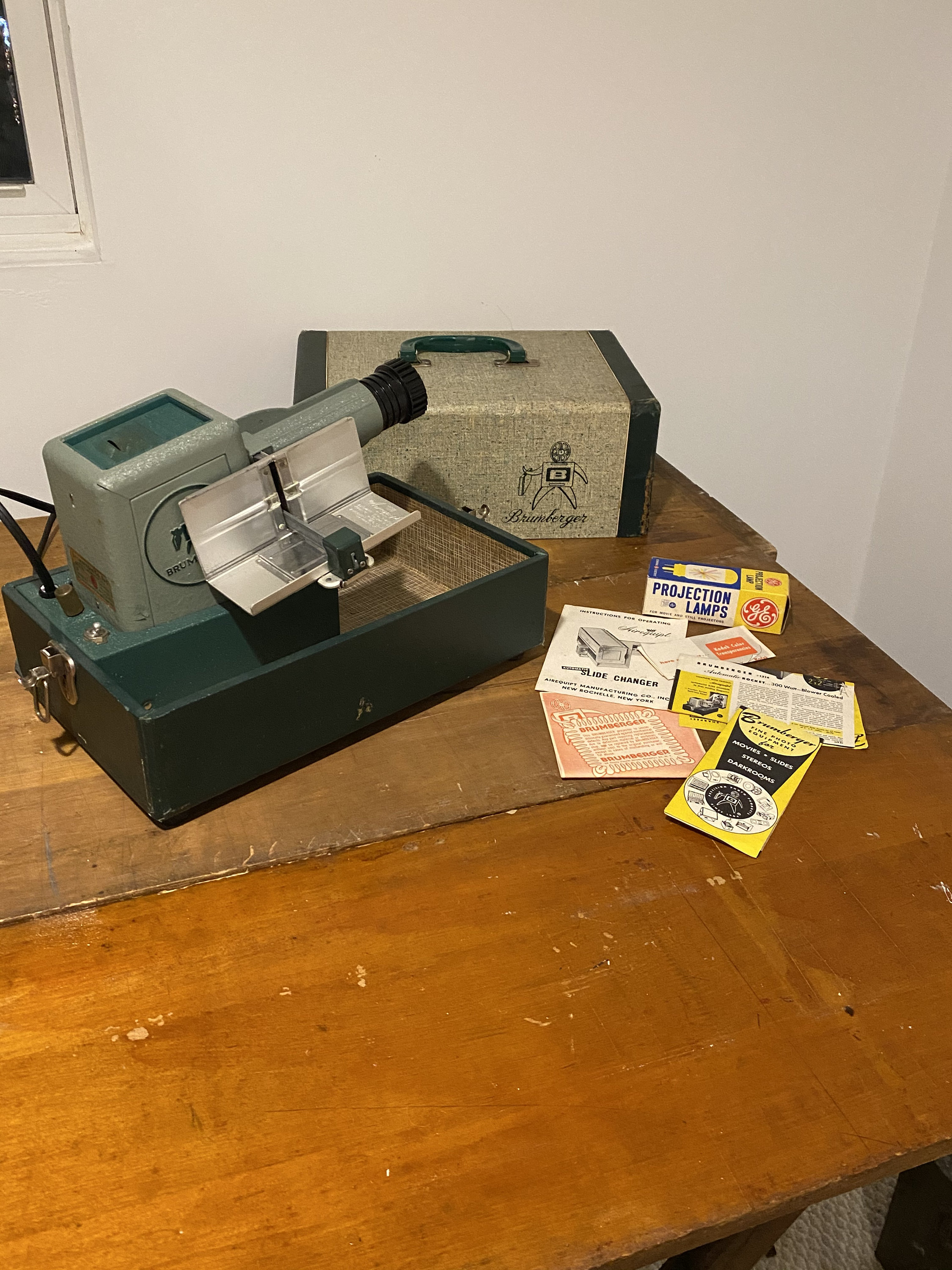 Old School Projector Manuel