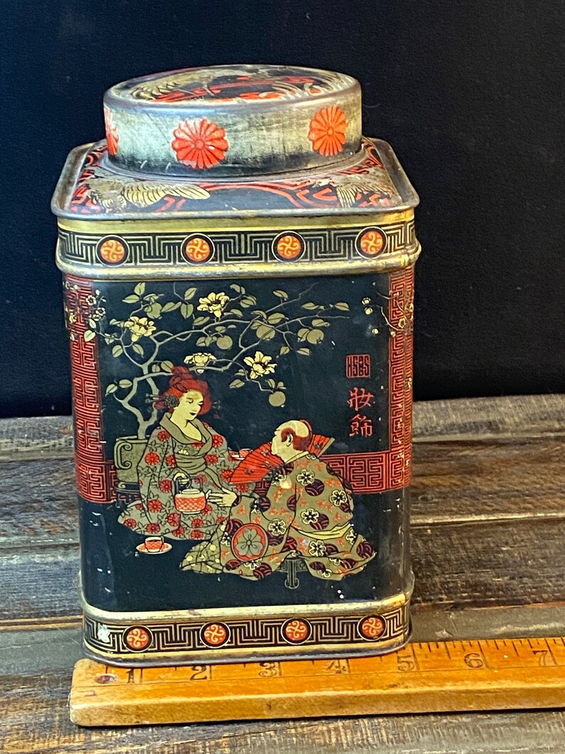 Large Vintage Tea Tin and Lid- Made in England-india | Vintage ...