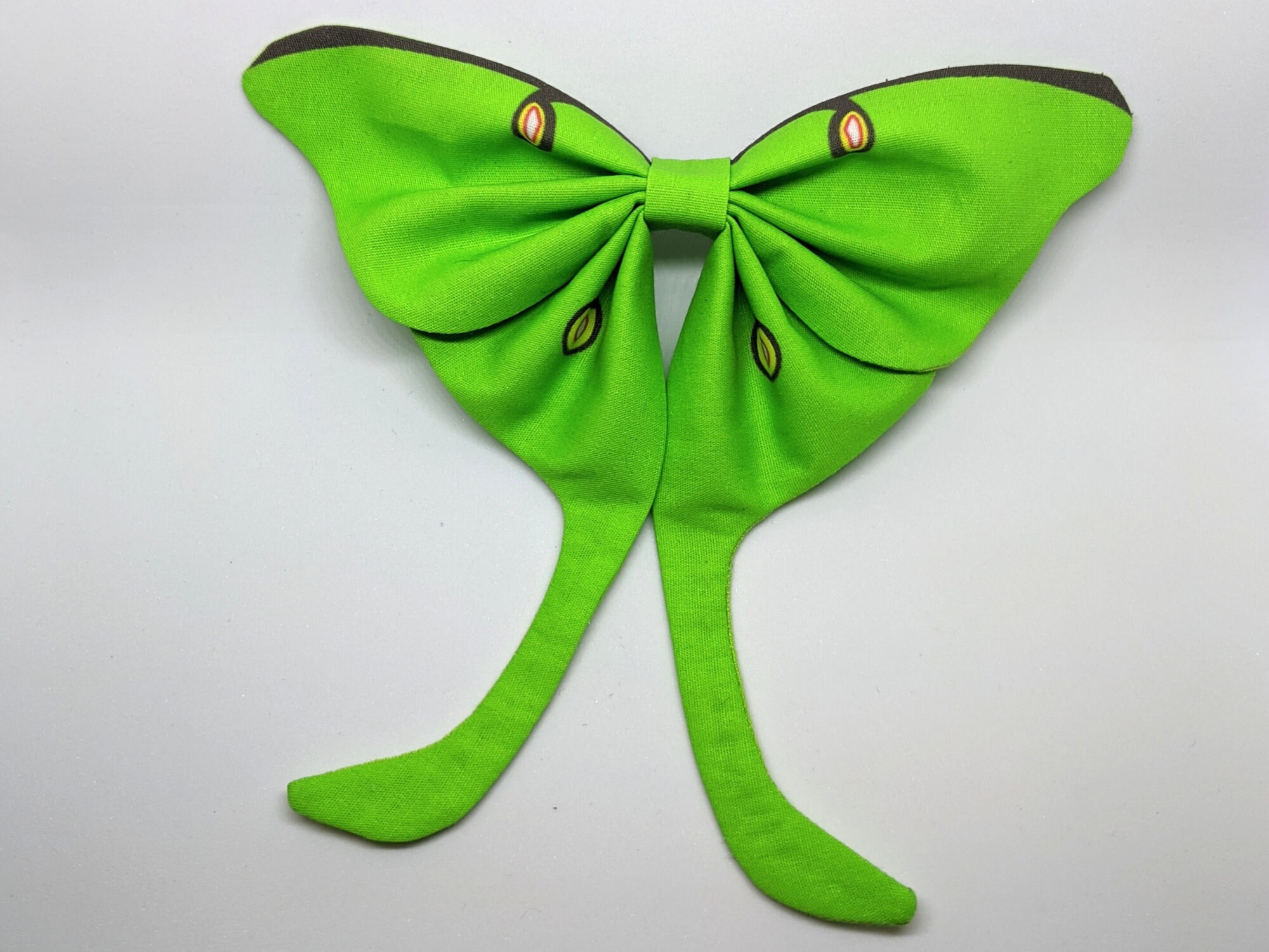 Luna Moth Hairbow - Pretied Bowtie - Actias Green Cloth Barrette ...