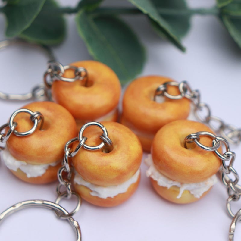 Bagel Keychain - Etsy