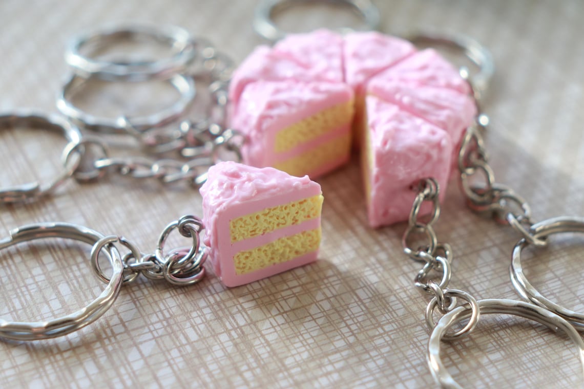 Cake Slice Keychain: Food Lover Birthday Gift, Polymer Clay Pink Bag ...
