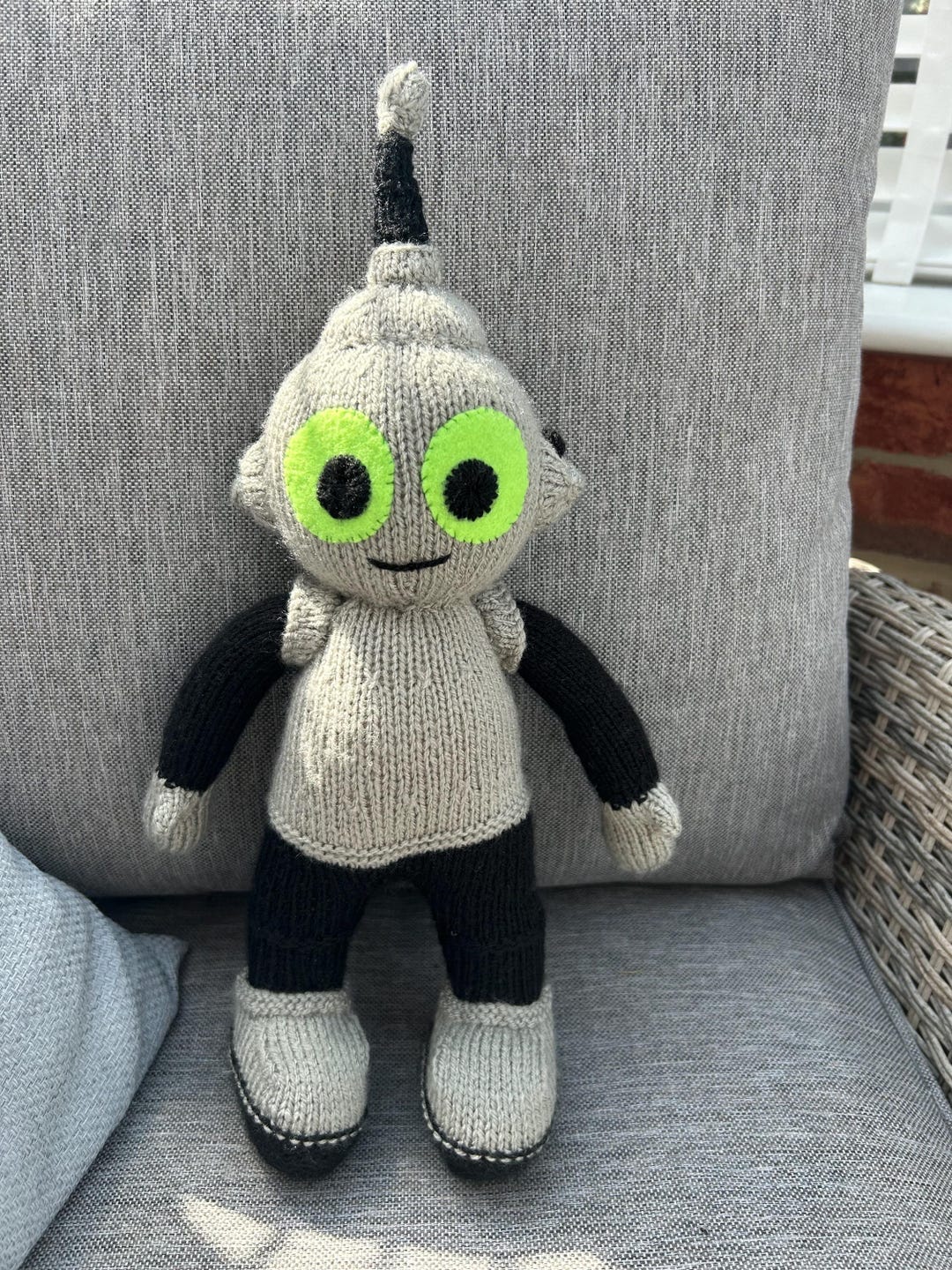 Hand Knitted....rob the Robot Soft Toy/plushie Based on the TV Show Rob ...