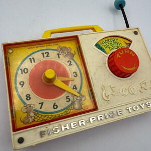 Fisher-price Hickory Dickory Dock Clock Wind up Radio Musical Toy ...