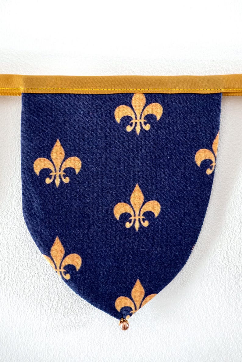 Medieval Style Heraldry Shields and Fleur-de-lis Fabric Bunting ...