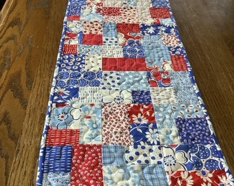 Quilted Table Runner - Etsy