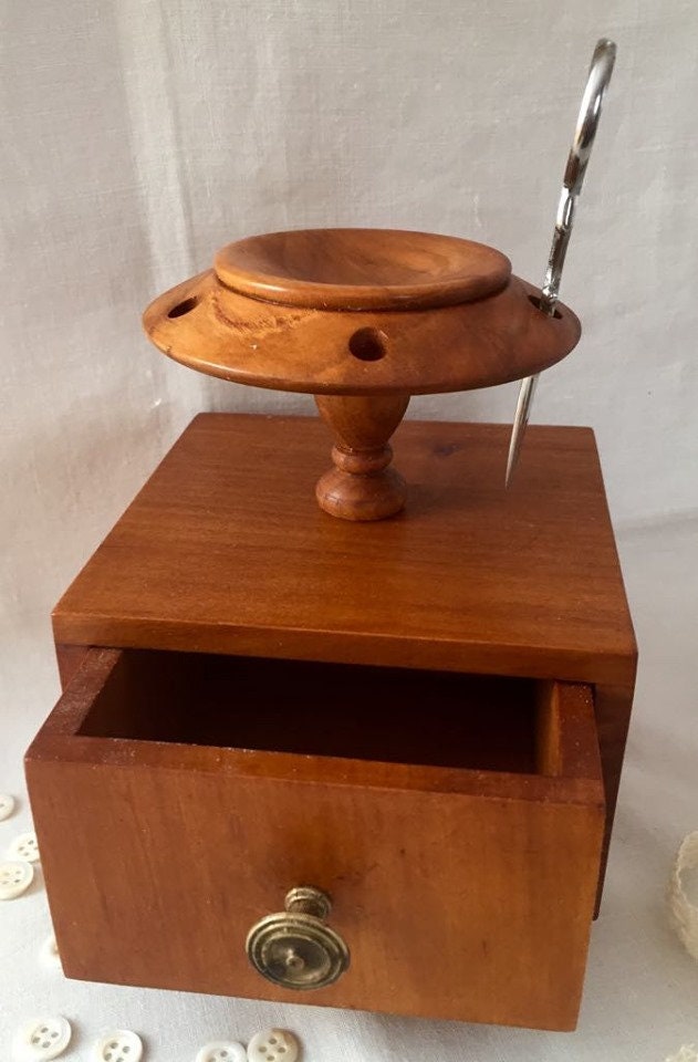 Sewing Box Round Pincushion - Etsy