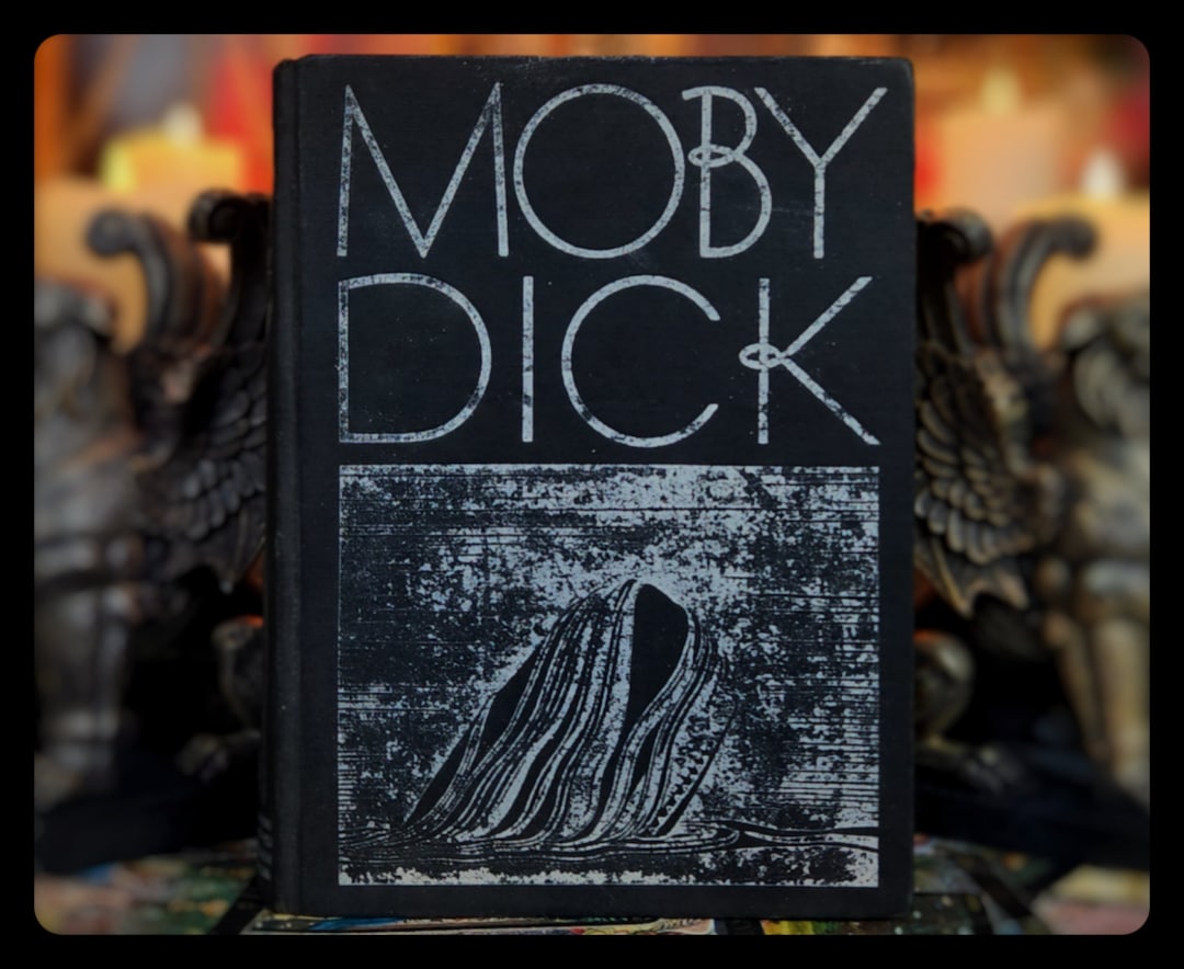 1930 MOBY DICK Book the White Whale 1ST EDITION 800+ Pages "stunning ...