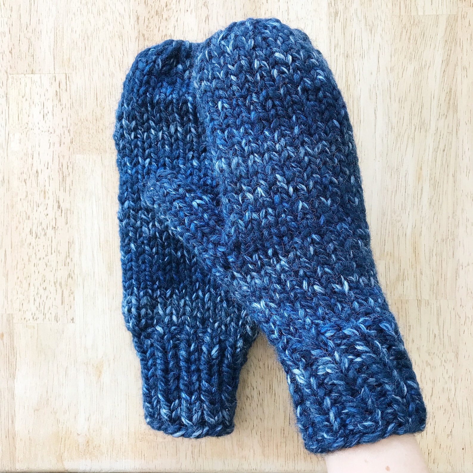 PATTERN Classic Chunky Knit Winter Mittens Beginner Mitten - Etsy Canada