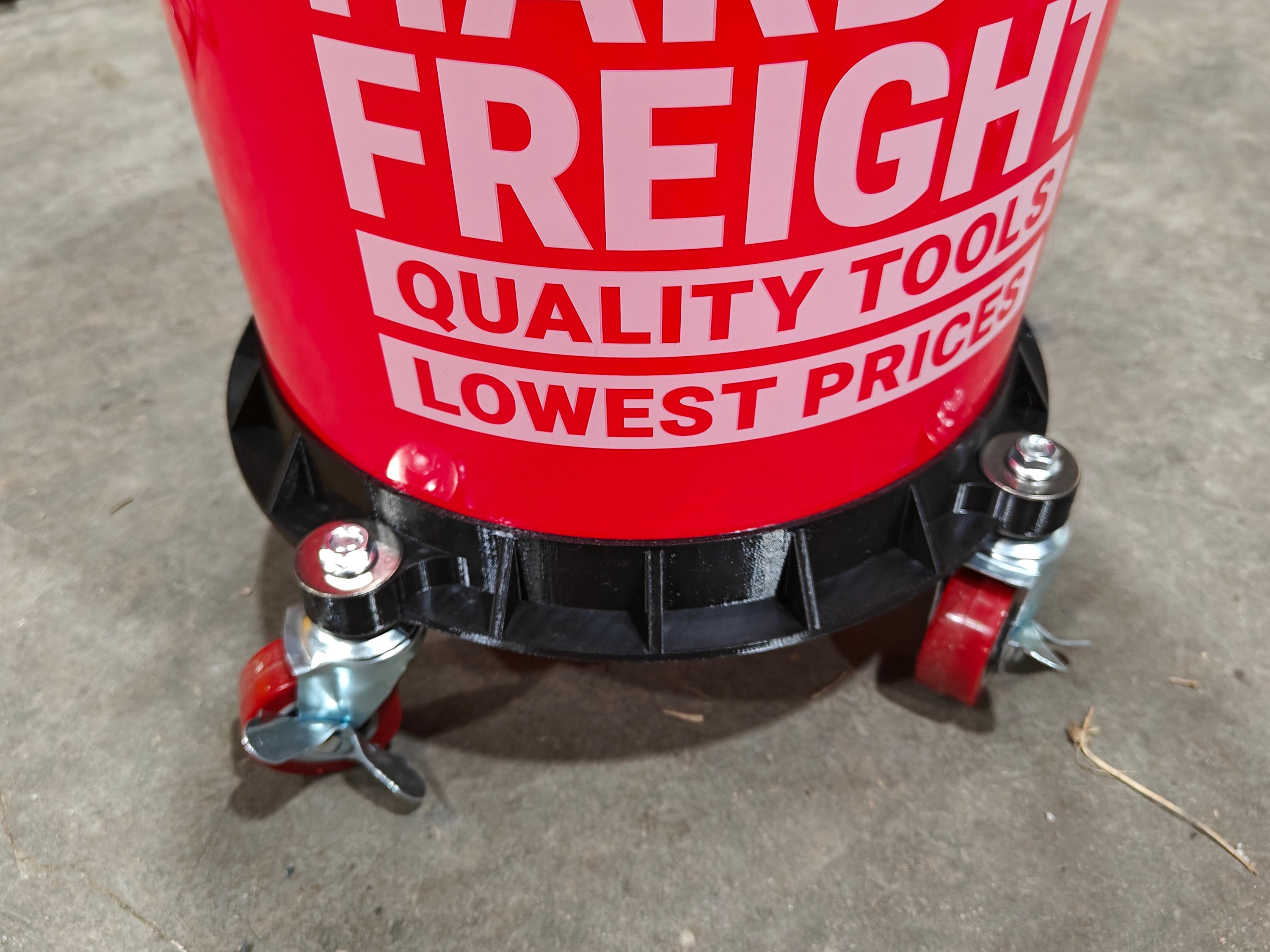 5 Gallon Bucket Wheeled Dolly - Add Wheels to a Five Gallon Bucket to ...