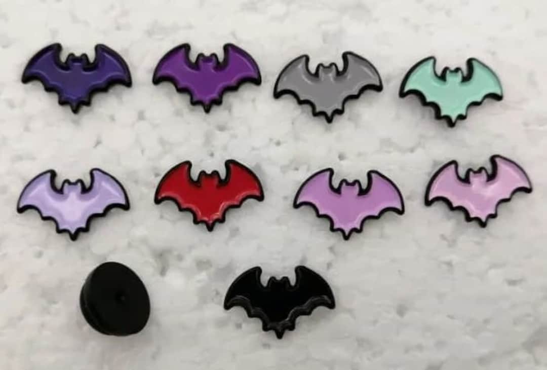 Pastel Goth Bat Boardfiller Pin Set ! Goth Bat Aesthetic Pins Made With ...